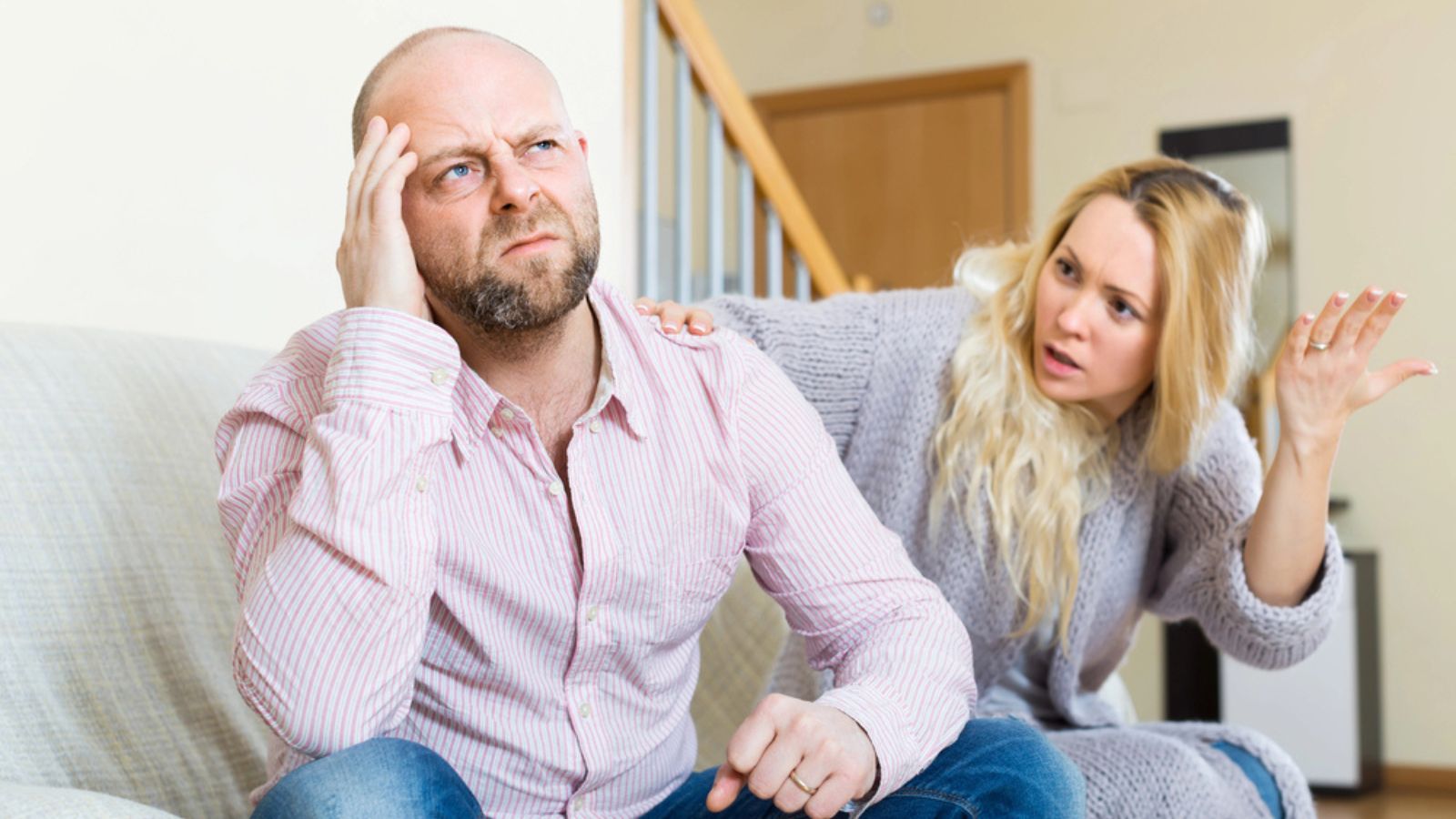 14 Signs a Relationship is Doomed and It's Time to Get Out