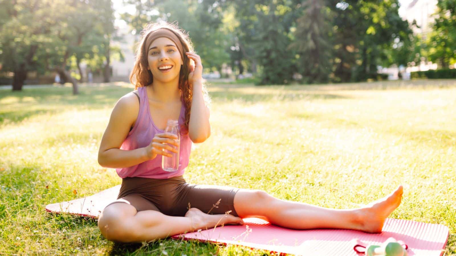16 Science-Backed Reasons to Go Outside Everyday